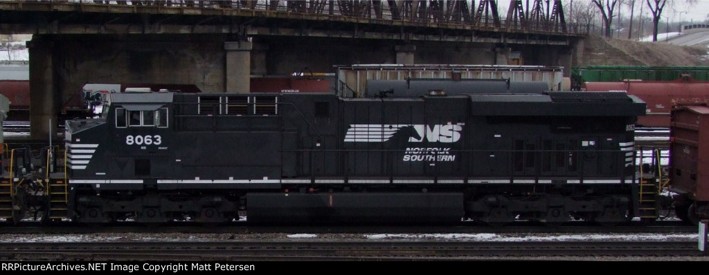 NS 8063